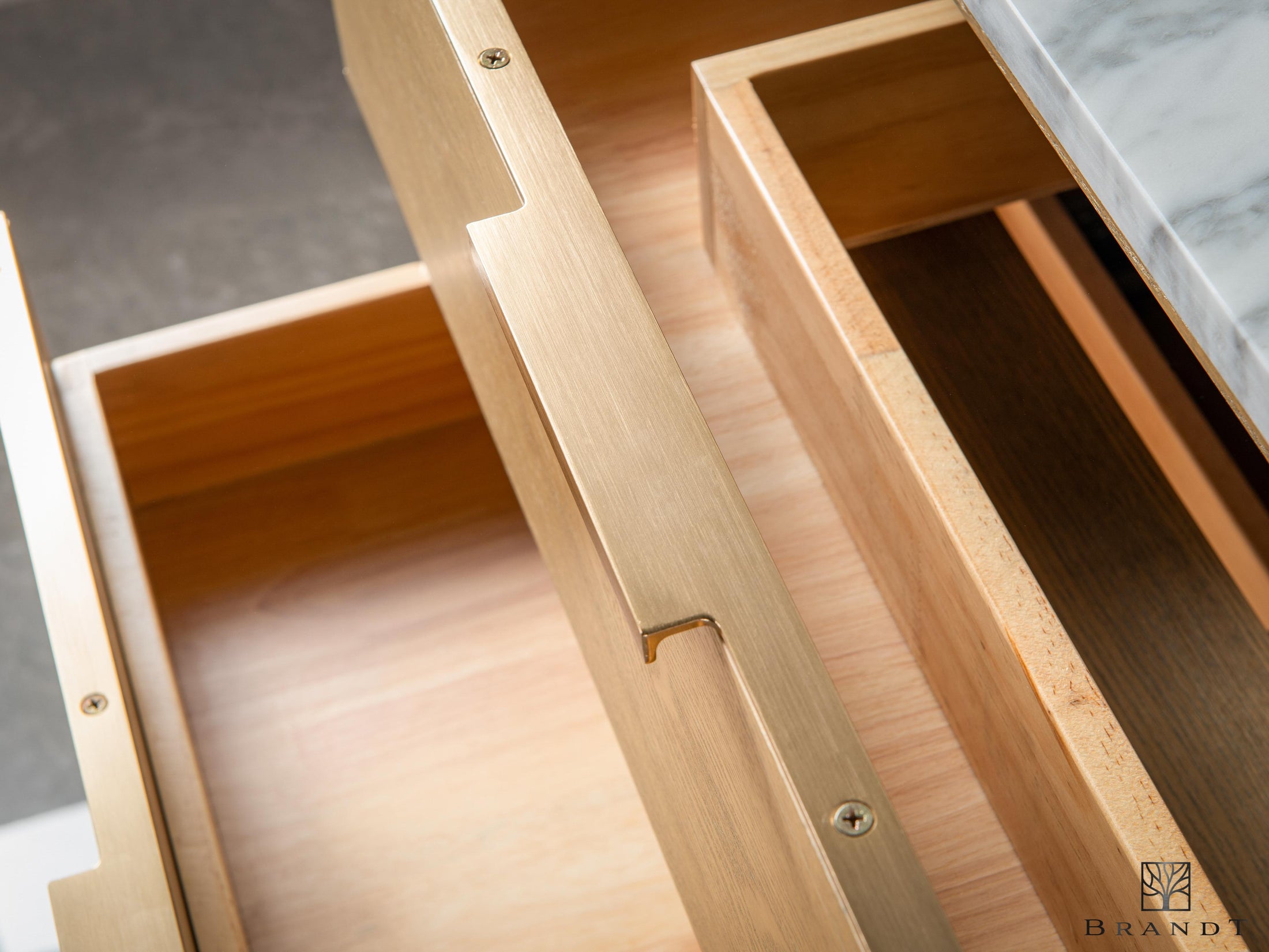 Gulvstående Baderomsmøbel 150 cm Eik med Dobbel Servant fra Brandt Bad